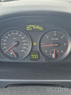 Pelēks Volvo V50 2010 Rīga, ar dzinēja tilpumu 1.60 L un nobraukumu 327 tūkst. km par 2200 €, foto 7 vietnē AUTOMOTO.COM.LV