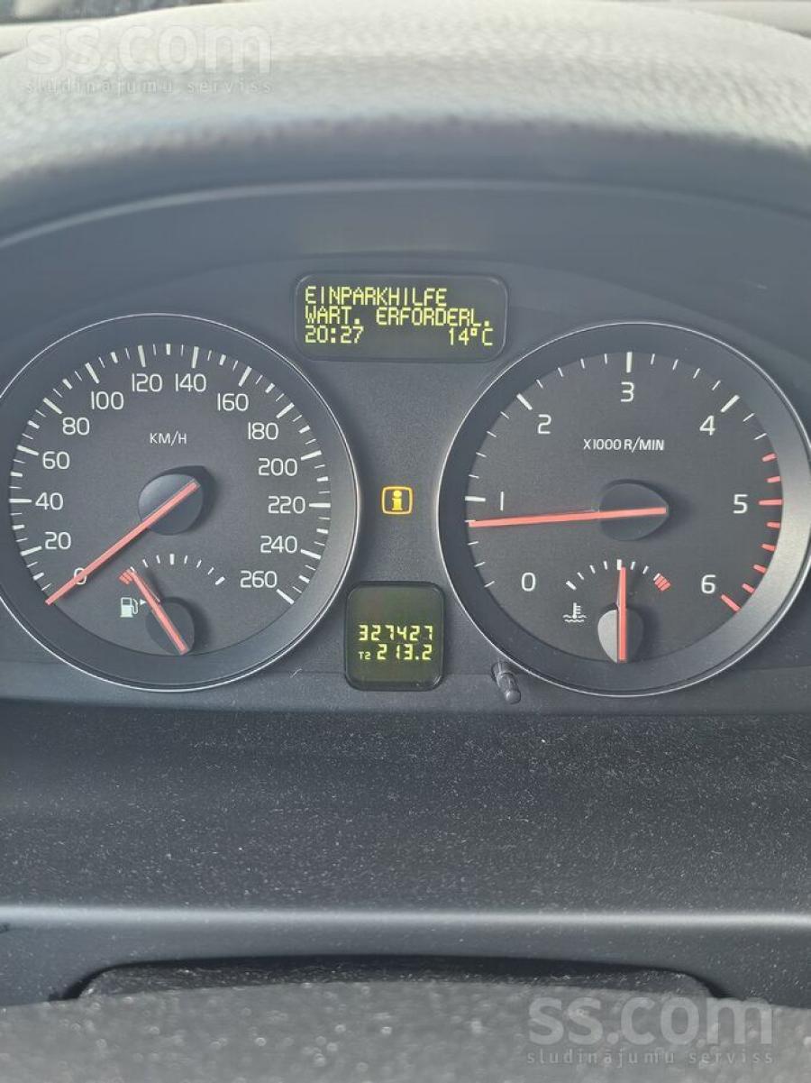 Pelēks Volvo V50 2010 Rīga, ar dzinēja tilpumu 1.60 L un nobraukumu 327 tūkst. km par 2200 €, foto 7 vietnē AUTOMOTO.COM.LV