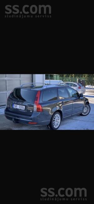 Pelēks Volvo V50 2010 Rīga, ar dzinēja tilpumu 1.60 L un nobraukumu 358 tūkst. km par 2900 €, foto 6 vietnē AUTOMOTO.COM.LV