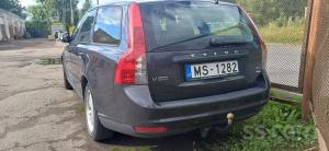 Grey Volvo V50 2010 in Riga, with an engine capacity of 1.60 L and mileage of 320 thousand km for 1500 €, photo 3 on AUTOMOTO.COM.LV