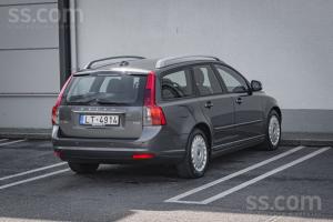Серый Вольво В50 2010 в Рига, объемом двигателя 1.60 л и пробегом 325 тыс. км за 2800 €, фото 5 на AUTOMOTO.COM.LV