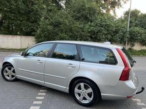 Pelēks Volvo V50 2010 Viļņa, ar dzinēja tilpumu 2.00 L un nobraukumu 340 tūkst. km par 2450 €, foto 13 vietnē AUTOMOTO.COM.LV