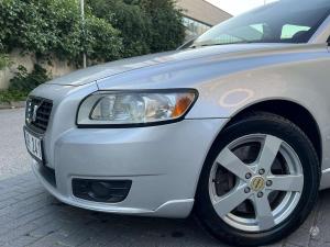 Pelēks Volvo V50 2010 Viļņa, ar dzinēja tilpumu 2.00 L un nobraukumu 340 tūkst. km par 2450 €, foto 18 vietnē AUTOMOTO.COM.LV