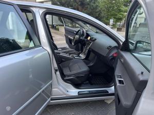 Pelēks Volvo V50 2010 Viļņa, ar dzinēja tilpumu 2.00 L un nobraukumu 340 tūkst. km par 2450 €, foto 37 vietnē AUTOMOTO.COM.LV