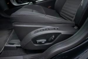 Pelēks Volvo V50 2010 Liepāja, ar dzinēja tilpumu 1.60 L un nobraukumu 339 tūkst. km par 4250 €, foto 37 vietnē AUTOMOTO.COM.LV