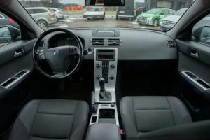 Pelēks Volvo V50 2010 Liepāja, ar dzinēja tilpumu 1.60 L un nobraukumu 339 tūkst. km par 4250 €, foto 8 vietnē AUTOMOTO.COM.LV