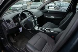Pelēks Volvo V50 2010 Liepāja, ar dzinēja tilpumu 1.60 L un nobraukumu 339 tūkst. km par 4250 €, foto 9 vietnē AUTOMOTO.COM.LV