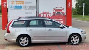 Grey Volvo V50 2010 in Jelgava, with an engine capacity of 1.60 L and mileage of 357 thousand km for 1950 €, photo 9 on AUTOMOTO.COM.LV