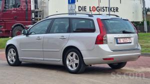 Grey Volvo V50 2010 in Jelgava, with an engine capacity of 1.60 L and mileage of 357 thousand km for 1950 €, photo 13 on AUTOMOTO.COM.LV