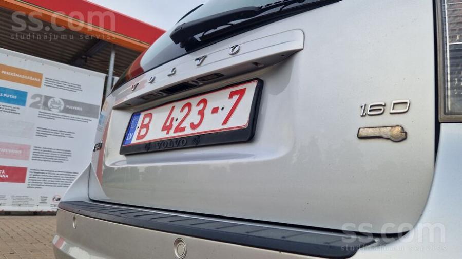 Grey Volvo V50 2010 in Jelgava, with an engine capacity of 1.60 L and mileage of 357 thousand km for 1950 €, photo 16 on AUTOMOTO.COM.LV