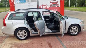 Grey Volvo V50 2010 in Jelgava, with an engine capacity of 1.60 L and mileage of 357 thousand km for 1950 €, photo 29 on AUTOMOTO.COM.LV