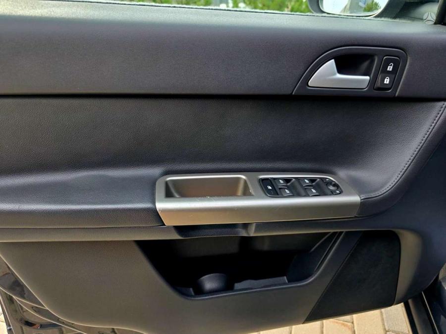 Pelēks Volvo V50 2010 Šauļi, ar dzinēja tilpumu 1.56 L un nobraukumu 270 tūkst. km par 3650 €, foto 23 vietnē AUTOMOTO.COM.LV
