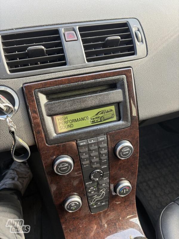 Pelēks Volvo V50 2010 Kauņa, ar dzinēja tilpumu 2.00 L un nobraukumu 288 tūkst. km par 1500 €, foto 5 vietnē AUTOMOTO.COM.LV