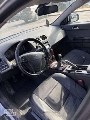 Pelēks Volvo V50 2010 Kauņa, ar dzinēja tilpumu 2.00 L un nobraukumu 288 tūkst. km par 1500 €, foto 8 vietnē AUTOMOTO.COM.LV