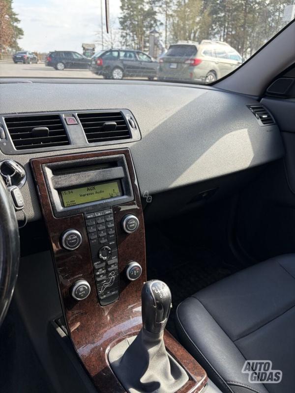 Pelēks Volvo V50 2010 Kauņa, ar dzinēja tilpumu 2.00 L un nobraukumu 288 tūkst. km par 1500 €, foto 9 vietnē AUTOMOTO.COM.LV