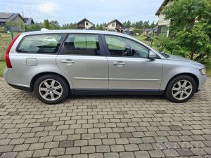 Grey Volvo V50 2010 in Riga, with an engine capacity of 2.00 L and mileage of 255 thousand km for 3900 €, photo  on AUTOMOTO.COM.LV