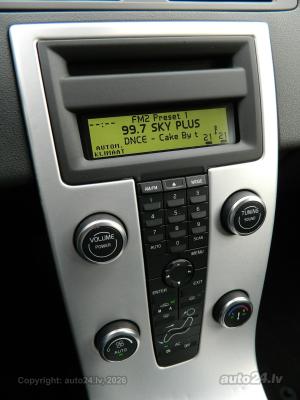 Pelēks Volvo V50 2010 Viljandi, ar dzinēja tilpumu 1.60 L un nobraukumu 242 tūkst. km par 1999 €, foto 17 vietnē AUTOMOTO.COM.LV