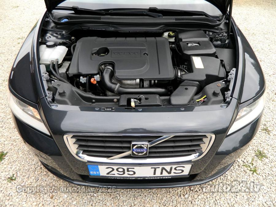 Pelēks Volvo V50 2010 Viljandi, ar dzinēja tilpumu 1.60 L un nobraukumu 242 tūkst. km par 1999 €, foto 19 vietnē AUTOMOTO.COM.LV