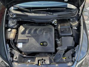 Grey Volvo V50 2010 in Panevezys, with an engine capacity of 2.00 L and mileage of 347 thousand km for 2230 €, photo 16 on AUTOMOTO.COM.LV