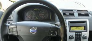 Pelēks Volvo V50 2010 Viļņa, ar dzinēja tilpumu 2.00 L un nobraukumu 391 tūkst. km par 1800 €, foto 7 vietnē AUTOMOTO.COM.LV