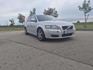 Pelēks Volvo V50 2010 Šauļi, ar dzinēja tilpumu 1.56 L un nobraukumu 299 tūkst. km par 2100 €, foto 4 vietnē AUTOMOTO.COM.LV
