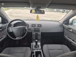 Pelēks Volvo V50 2010 Šauļi, ar dzinēja tilpumu 1.56 L un nobraukumu 299 tūkst. km par 2100 €, foto 14 vietnē AUTOMOTO.COM.LV