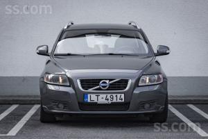Grey Volvo V50 2010 in Riga, with an engine capacity of 1.60 L and mileage of 325 thousand km for 2500 €, photo 3 on AUTOMOTO.COM.LV