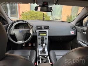 Pelēks Volvo V50 2010 Jelgava, ar dzinēja tilpumu 1.60 L un nobraukumu 0 tūkst. km par 4199 €, foto 14 vietnē AUTOMOTO.COM.LV