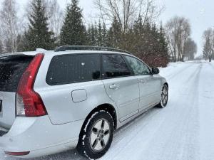 Grey Volvo V50 2011 in Kaunas, with an engine capacity of 1.56 L and mileage of 230 thousand km for 2950 €, photo 12 on AUTOMOTO.COM.LV