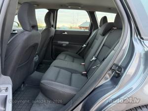 Pelēks Volvo V50 2011 Tallina, ar dzinēja tilpumu 1.60 L un nobraukumu 208 tūkst. km par 4990 €, foto 8 vietnē AUTOMOTO.COM.LV