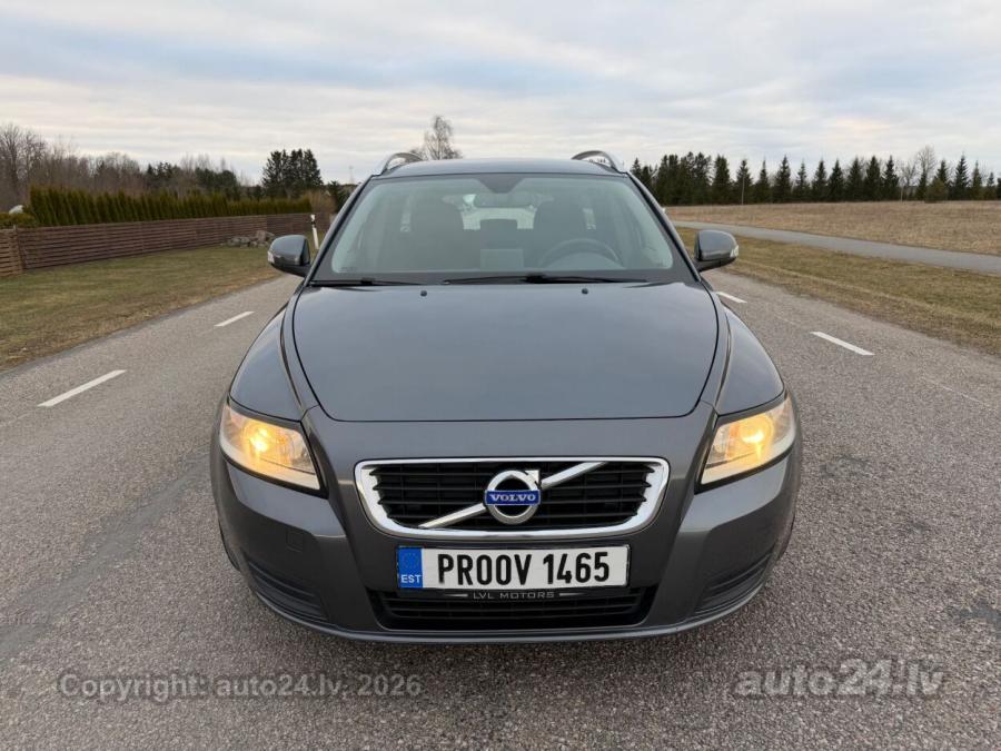 Pelēks Volvo V50 2011 Tallina, ar dzinēja tilpumu 1.60 L un nobraukumu 208 tūkst. km par 4990 €, foto 9 vietnē AUTOMOTO.COM.LV