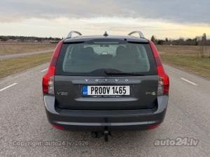 Pelēks Volvo V50 2011 Tallina, ar dzinēja tilpumu 1.60 L un nobraukumu 208 tūkst. km par 4990 €, foto 11 vietnē AUTOMOTO.COM.LV