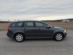 Pelēks Volvo V50 2011 Tallina, ar dzinēja tilpumu 1.60 L un nobraukumu 208 tūkst. km par 4990 €, foto 12 vietnē AUTOMOTO.COM.LV