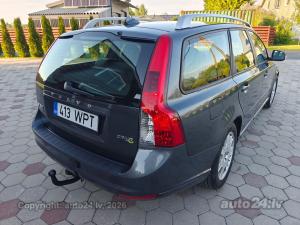 Pelēks Volvo V50 2011 Paide, ar dzinēja tilpumu 1.60 L un nobraukumu 209 tūkst. km par 4990 €, foto 5 vietnē AUTOMOTO.COM.LV
