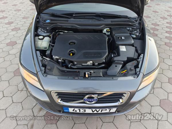 Pelēks Volvo V50 2011 Paide, ar dzinēja tilpumu 1.60 L un nobraukumu 209 tūkst. km par 4990 €, foto 8 vietnē AUTOMOTO.COM.LV