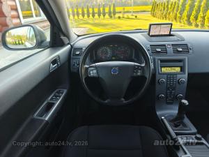 Pelēks Volvo V50 2011 Paide, ar dzinēja tilpumu 1.60 L un nobraukumu 209 tūkst. km par 4990 €, foto 13 vietnē AUTOMOTO.COM.LV
