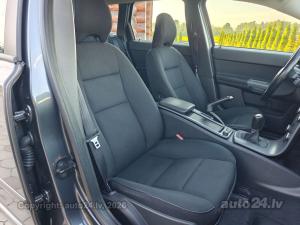 Pelēks Volvo V50 2011 Paide, ar dzinēja tilpumu 1.60 L un nobraukumu 209 tūkst. km par 4990 €, foto 15 vietnē AUTOMOTO.COM.LV