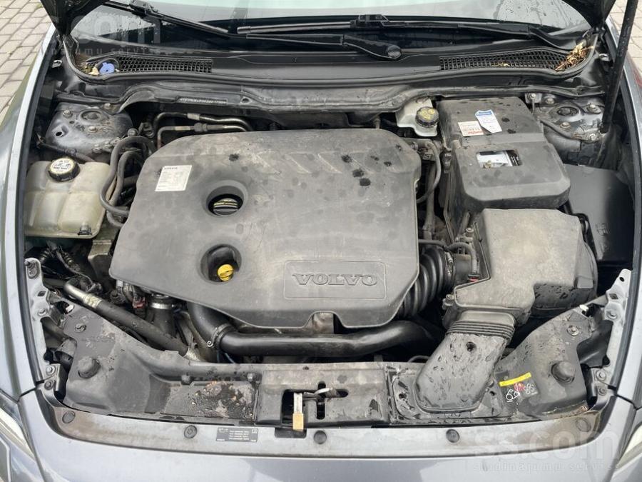 Grey Volvo V50 2011 in Riga, with an engine capacity of 1.60 L and mileage of 309 thousand km for 4200 €, photo 9 on AUTOMOTO.COM.LV