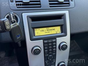 Серый Вольво В50 2011 в Лудза, объемом двигателя 1.60 л и пробегом 167 тыс. км за 3850 €, фото 16 на AUTOMOTO.COM.LV