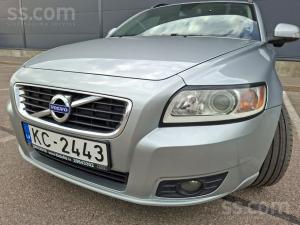 Grey Volvo V50 2011 in Riga, with an engine capacity of 1.60 L and mileage of 246 thousand km for 3500 €, photo 6 on AUTOMOTO.COM.LV