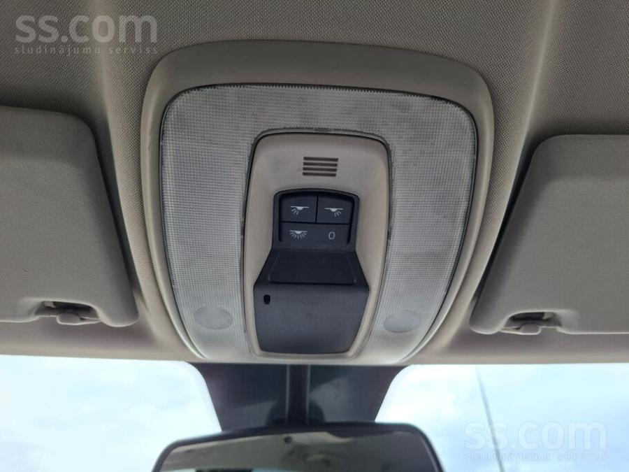 Grey Volvo V50 2011 in Riga, with an engine capacity of 1.60 L and mileage of 246 thousand km for 3500 €, photo 14 on AUTOMOTO.COM.LV