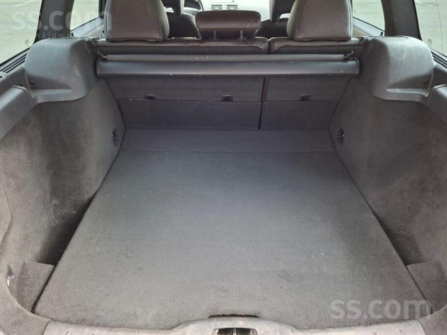 Grey Volvo V50 2011 in Riga, with an engine capacity of 1.60 L and mileage of 246 thousand km for 3500 €, photo 15 on AUTOMOTO.COM.LV