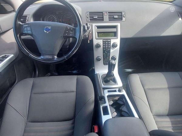 Pelēks Volvo V50 2011 Molėtai, ar dzinēja tilpumu 1.56 L un nobraukumu 225 tūkst. km par 2900 €, foto 9 vietnē AUTOMOTO.COM.LV