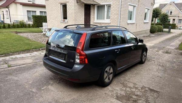 Pelēks Volvo V50 2011 Ukmergė, ar dzinēja tilpumu 1.56 L un nobraukumu 225 tūkst. km par 2900 €, foto 6 vietnē AUTOMOTO.COM.LV