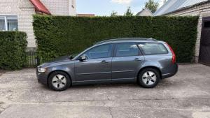Grey Volvo V50 2011 in Ukmerge, with an engine capacity of 1.56 L and mileage of 225 thousand km for 2900 €, photo 8 on AUTOMOTO.COM.LV