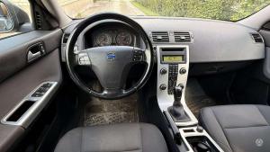Grey Volvo V50 2011 in Ukmerge, with an engine capacity of 1.56 L and mileage of 225 thousand km for 2900 €, photo 10 on AUTOMOTO.COM.LV