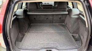 Grey Volvo V50 2011 in Ukmerge, with an engine capacity of 1.56 L and mileage of 225 thousand km for 2900 €, photo 15 on AUTOMOTO.COM.LV