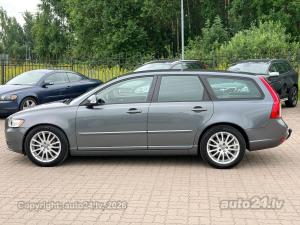 Pelēks Volvo V50 2011 Tartu, ar dzinēja tilpumu 1.60 L un nobraukumu 276 tūkst. km par 4490 €, foto 8 vietnē AUTOMOTO.COM.LV