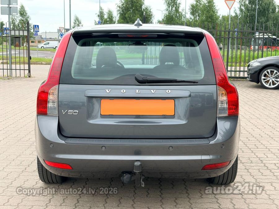 Pelēks Volvo V50 2011 Tartu, ar dzinēja tilpumu 1.60 L un nobraukumu 276 tūkst. km par 4490 €, foto 10 vietnē AUTOMOTO.COM.LV