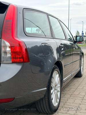 Pelēks Volvo V50 2011 Tartu, ar dzinēja tilpumu 1.60 L un nobraukumu 276 tūkst. km par 4490 €, foto 13 vietnē AUTOMOTO.COM.LV
